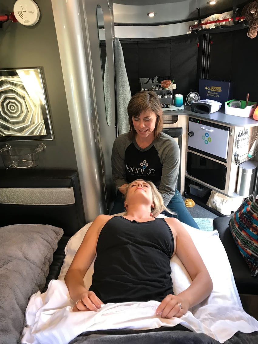 How I Started A $2K/Month Mobile Bodycare Experiences Business